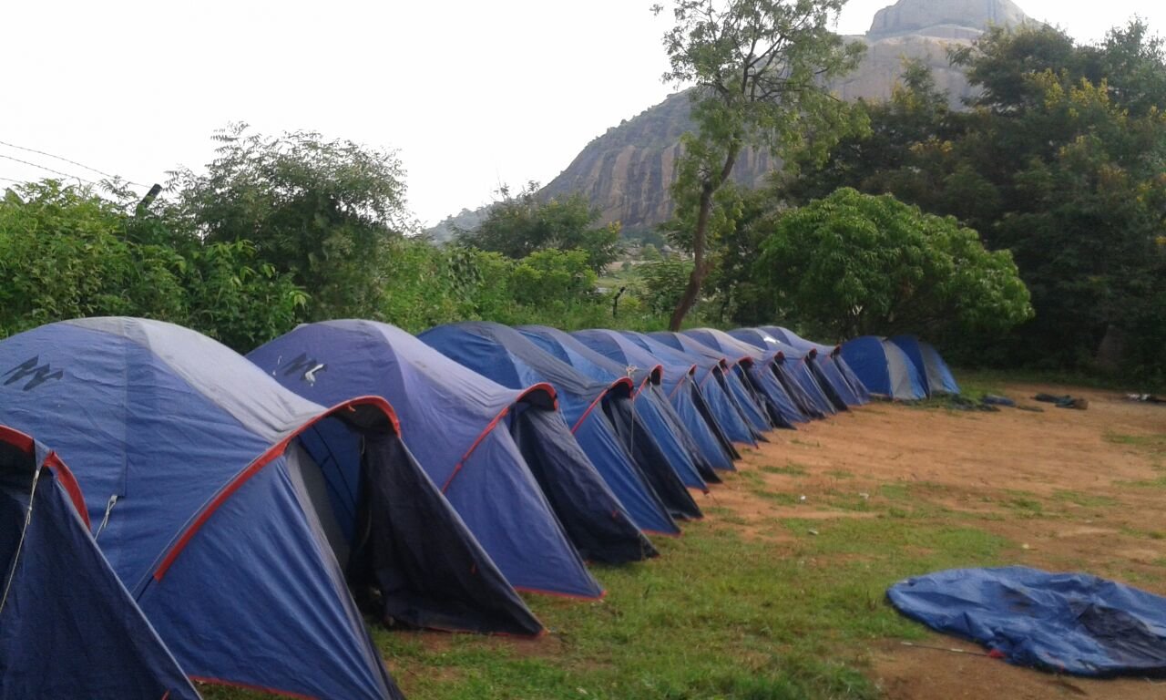 How to enjoy rock climbing, backyard camping in a camping zone?